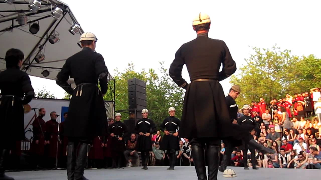 svanuri perkhuli art geni 2011 - YouTube