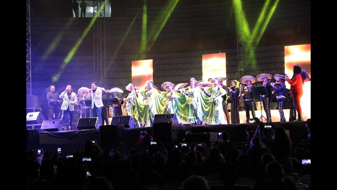 Concierto Romantico Quito Mio 2017 - Coliseo Rumiñahui - YouTube