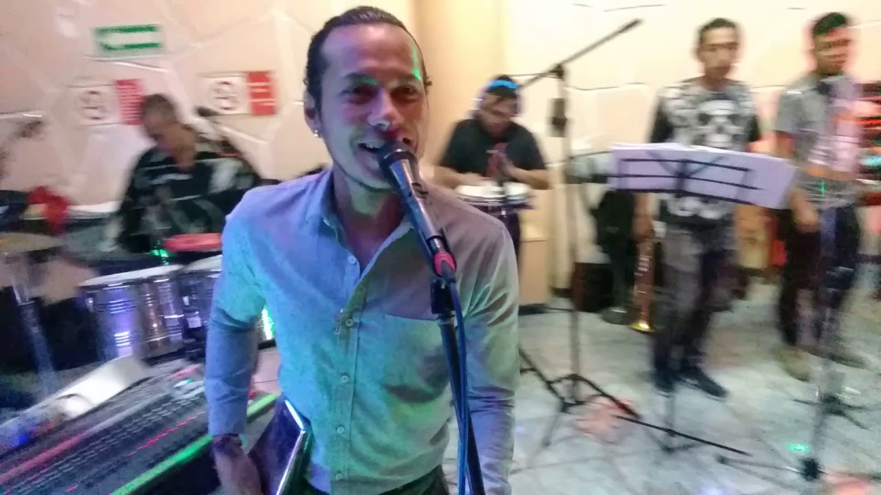 Bruno de la salsa y su orquesta tu sufrirás - YouTube