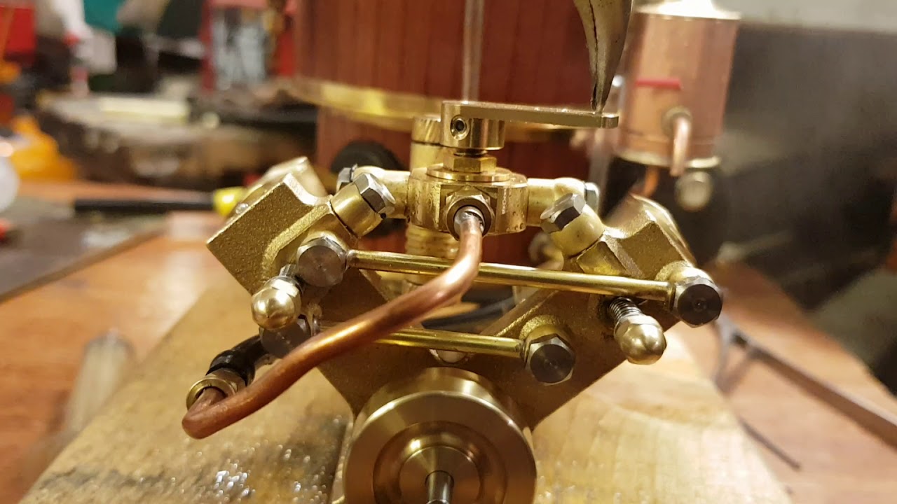 Rc Steam engine m2b now with 2 bearrings no wobbels - YouTube