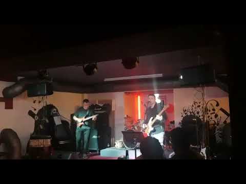 Headrush : live with PULL, my band. "Walkin' away" - YouTube