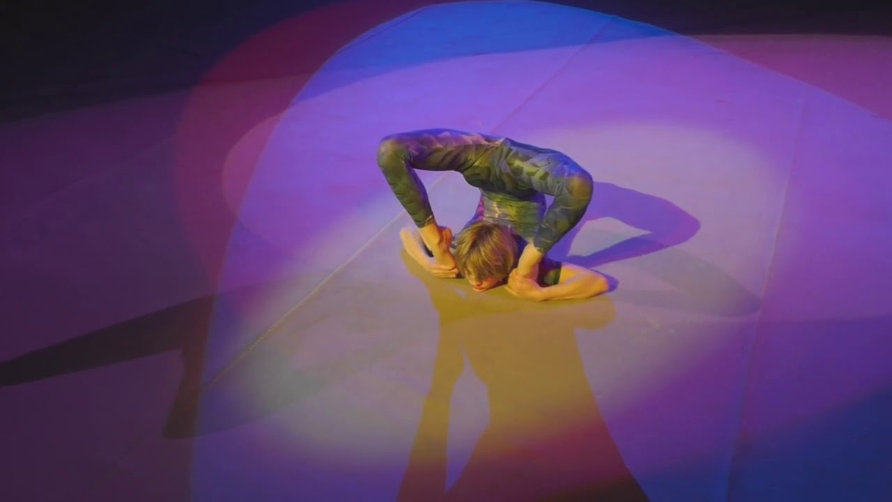 Contortion Performance!! - YouTube