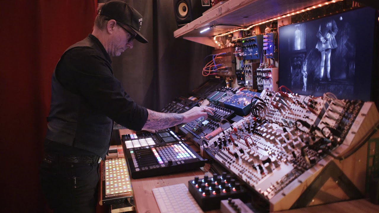 Heavy Water Layer dislocation - Tape Distortion Atmospheres - YouTube
