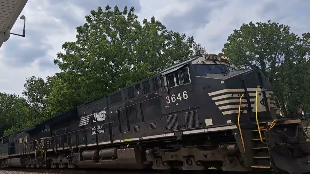 NS 3646 leader- 2 Engines Norfolk Southern Train - YouTube