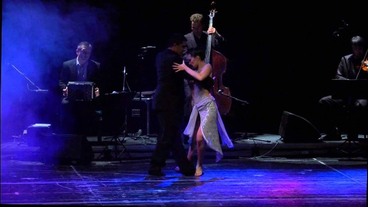 Beltango & Gaspar Godoy y Carla Mazzolini - Loca - YouTube