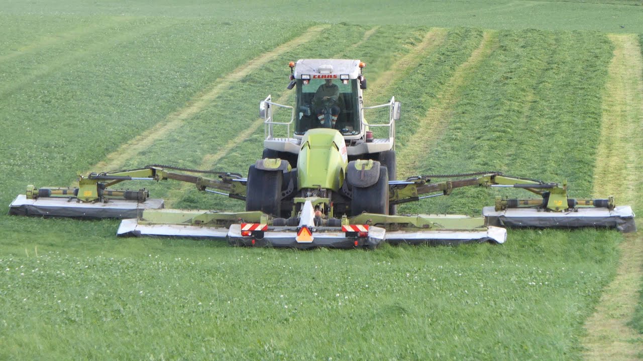 Claas Cougar 1400 | World's Biggest Self-Propelled Mower - 14 Meters ...