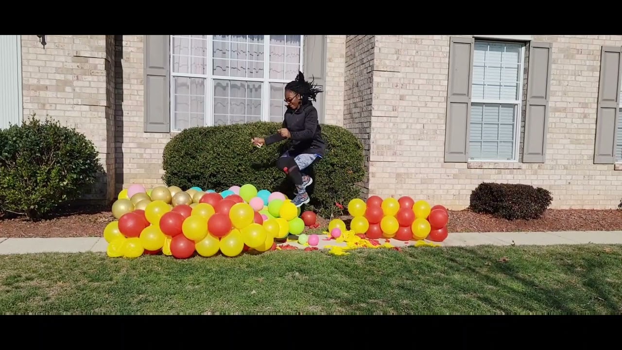 Balloon clean up after party | Balloon Garland - YouTube