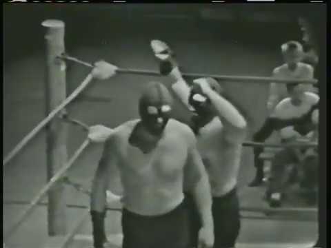 WWA Wrestling: Assassins vs. Bob Sabre/Bozo Brown from 1965. - YouTube