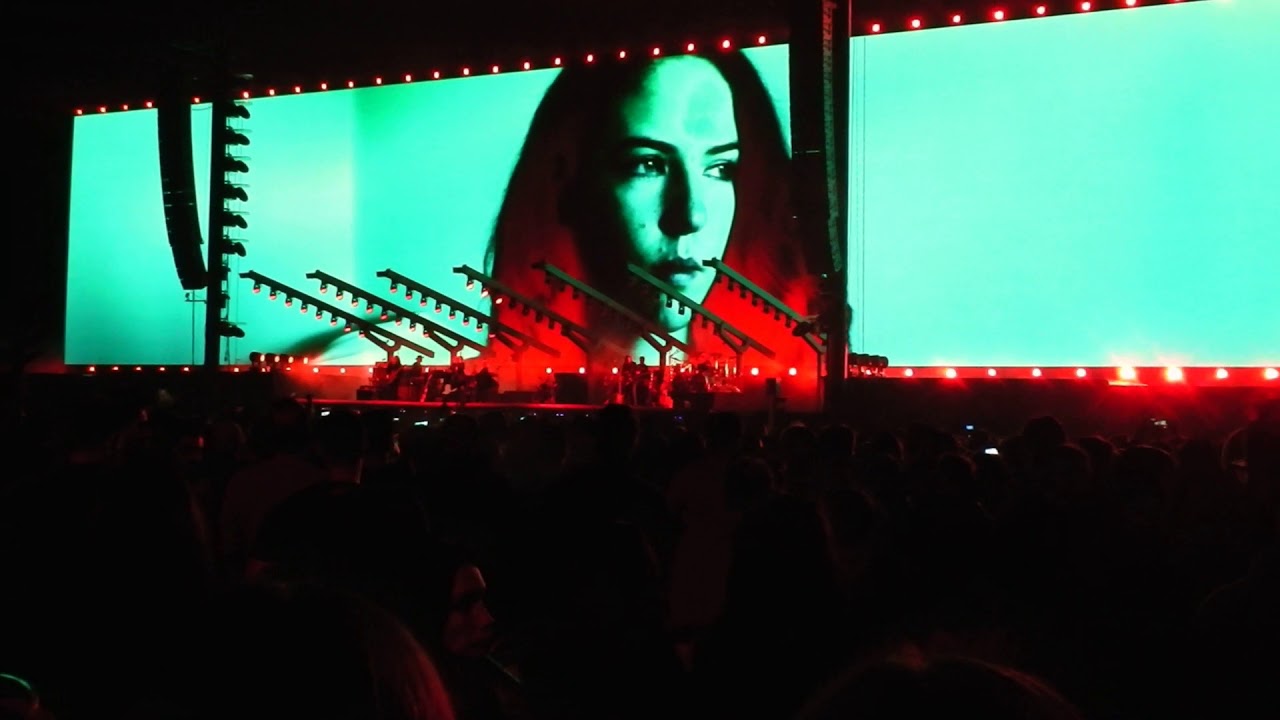 Roger Waters - en Lima Peru 2018 (Speak to Me , Breathe ,,,,, ) - YouTube