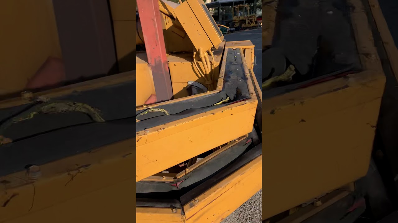 2003 Bearcat Crack Sealing Machine - YouTube