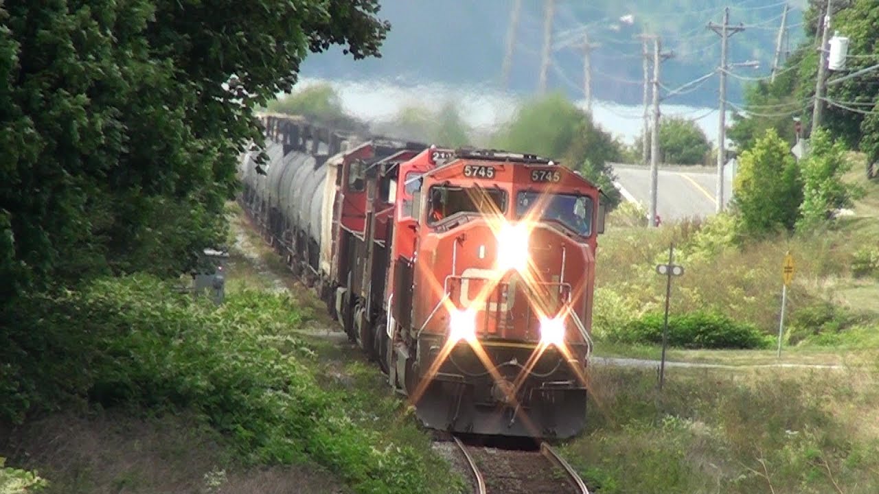 CN 5745 West, 4 Units At Renforth, NB 09-03-2012 - YouTube