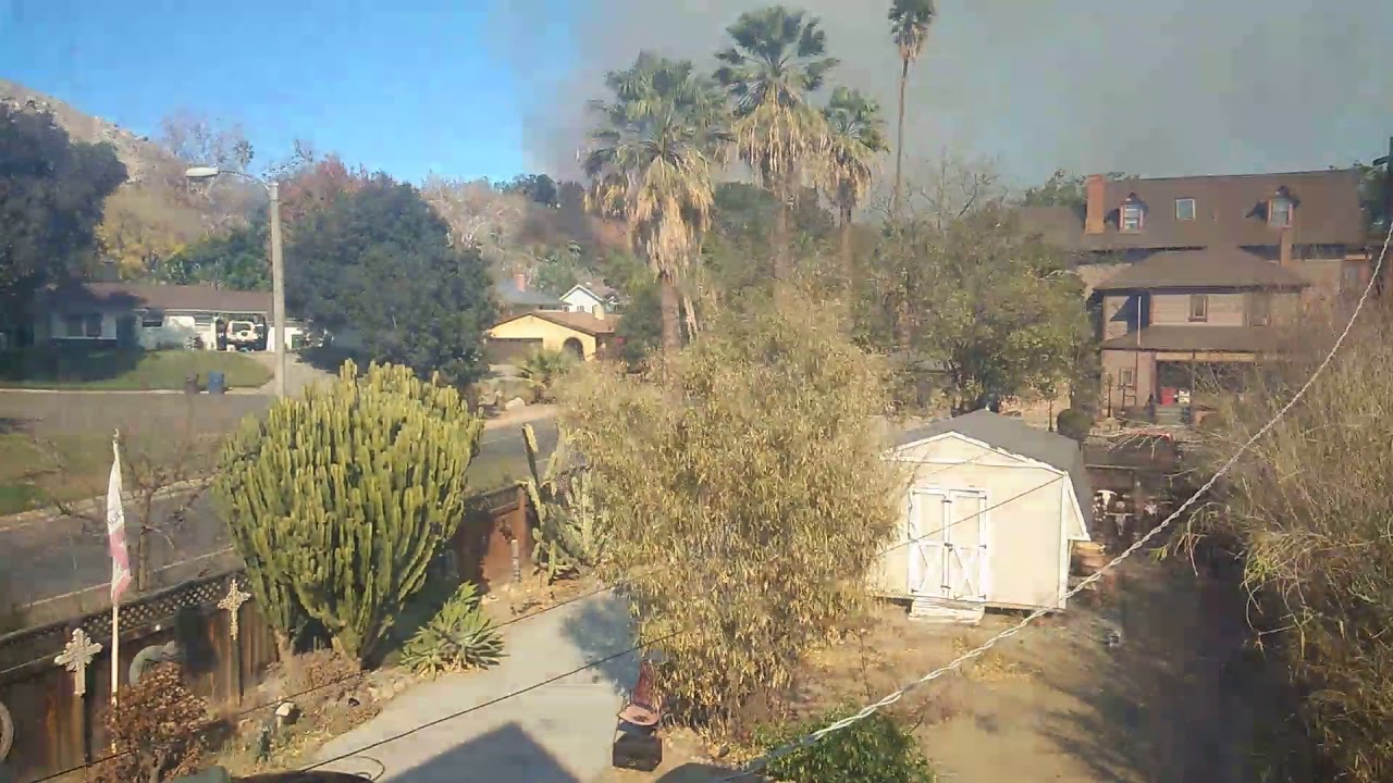 Riverside CA Brush Fire - YouTube