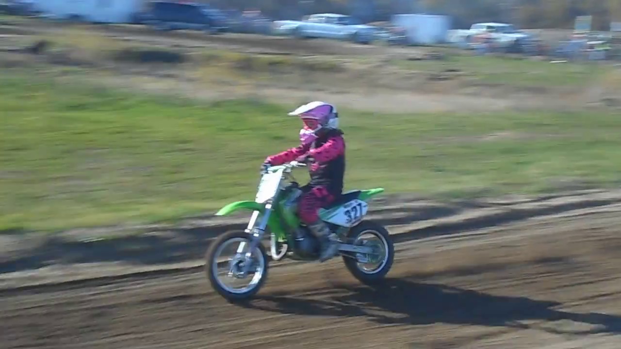 Jordan Rides her KX65 at Twisted MX kids track 11/6/16 - YouTube
