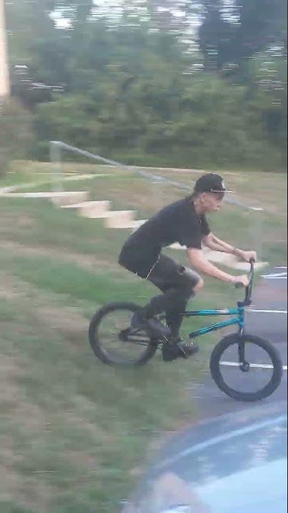 small BMX jump - YouTube
