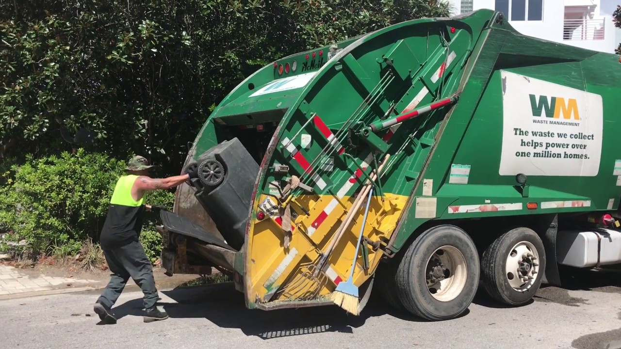 Waste Management: Mini Freightliner M2 McNeilus Rear Load Garbage Truck ...
