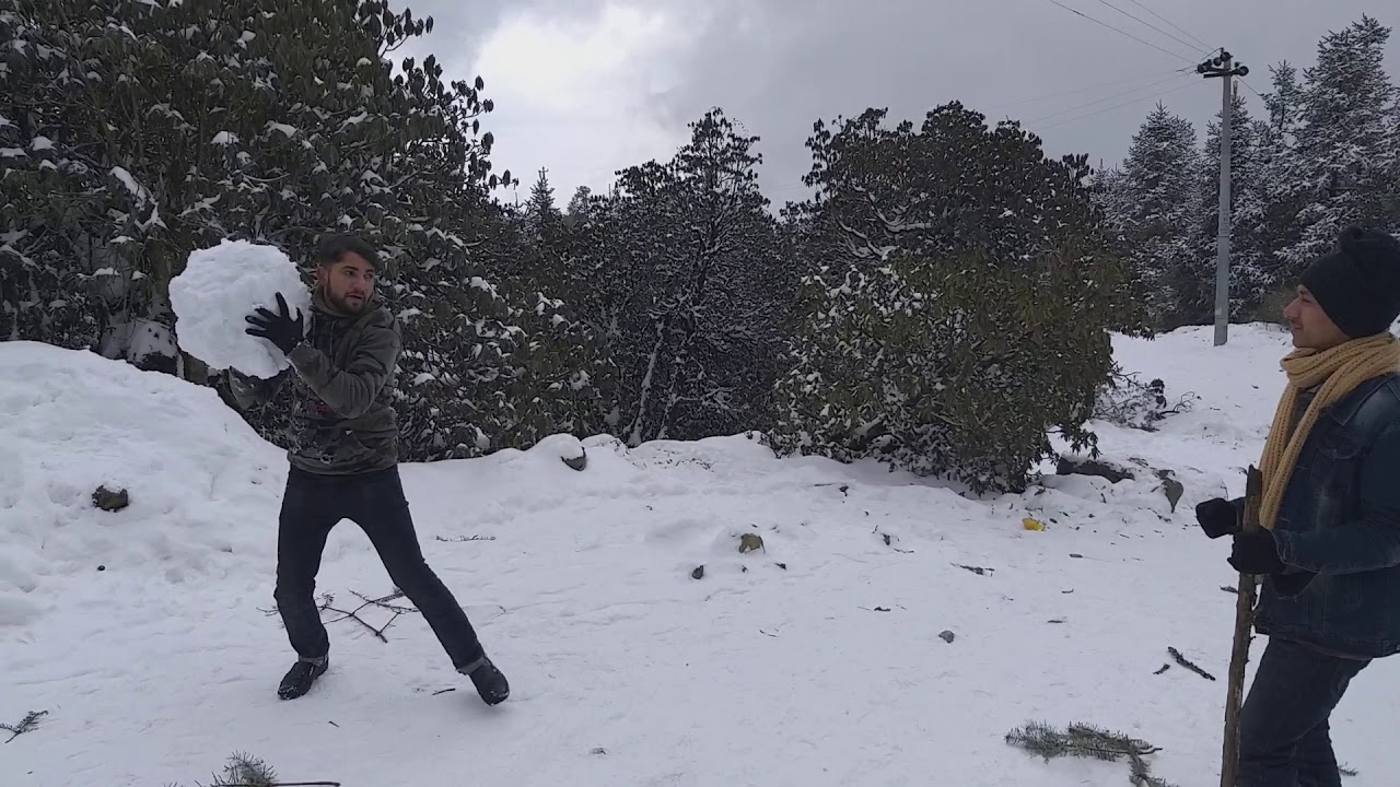 Kalinchowk snowfall 😍2075 - YouTube