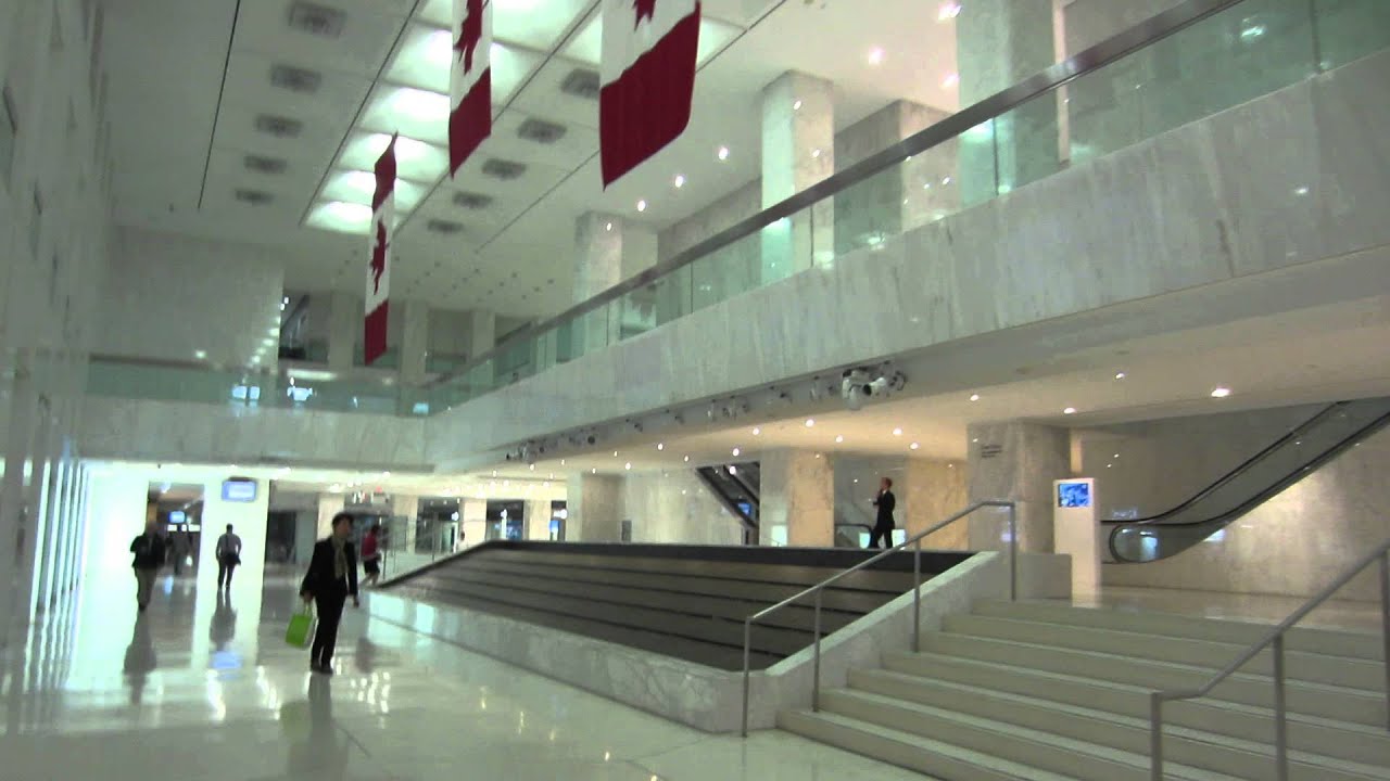 TORONTO underground city - PATH - YouTube