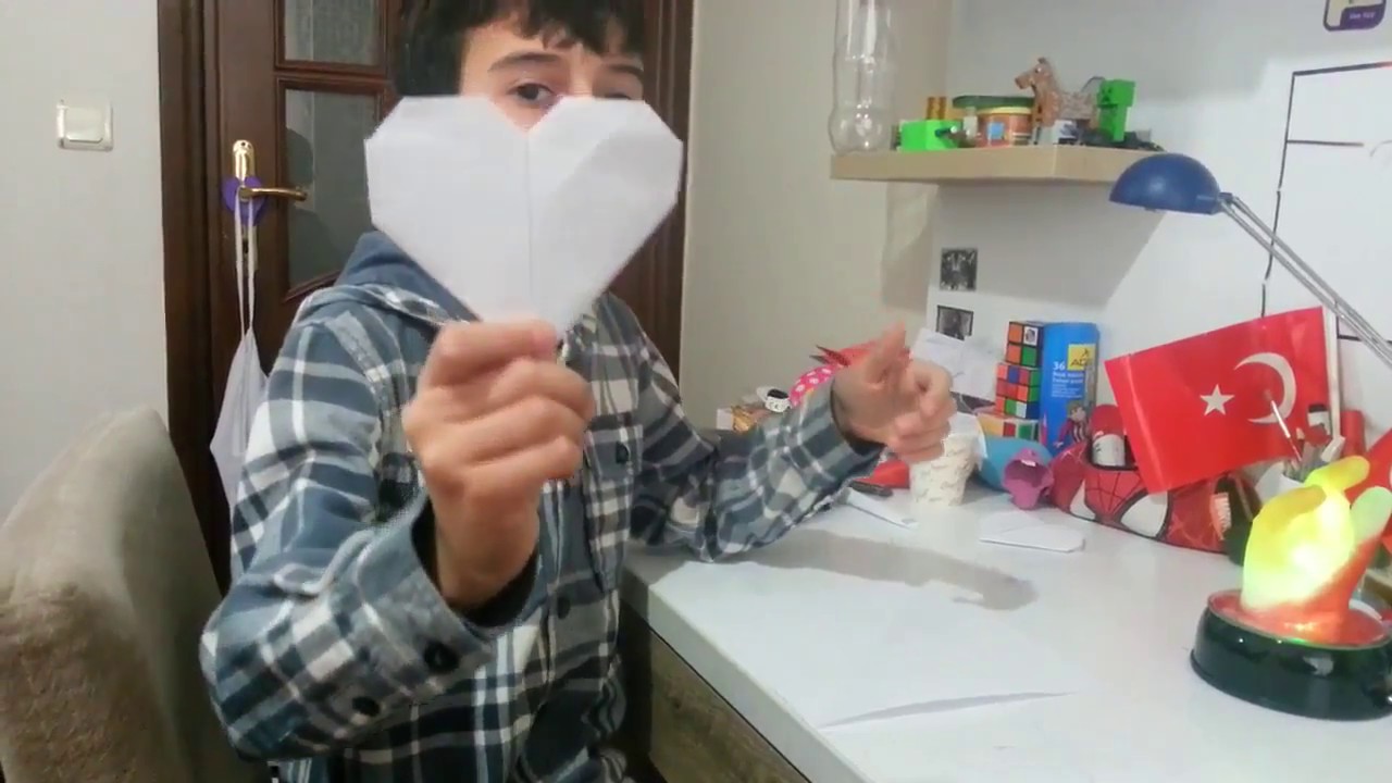 Kare Kağıttan Kalp Yapımı - El Becerisi - YouTube