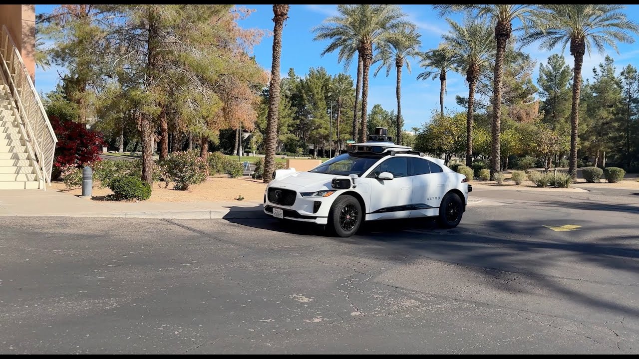 WayMo Driverless Test Ride in Phoenix (Self Driving Taxi) @Waymo - YouTube