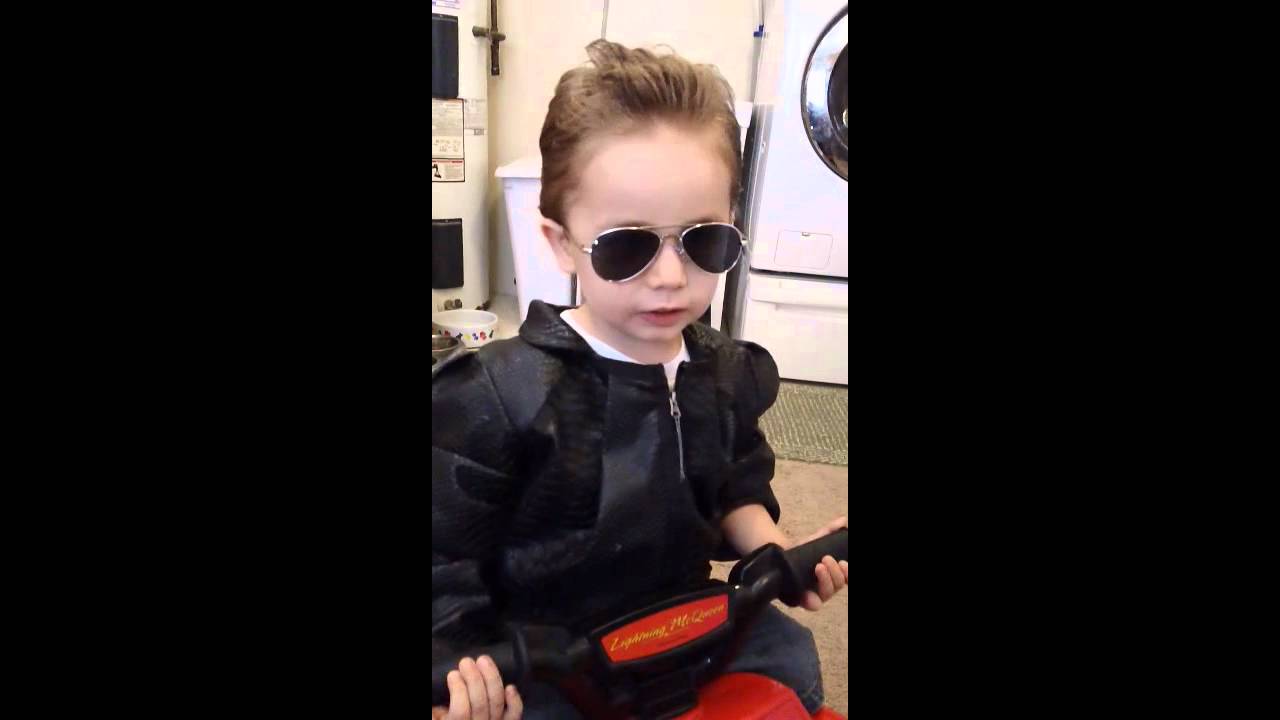Mini Justin Bieber - YouTube