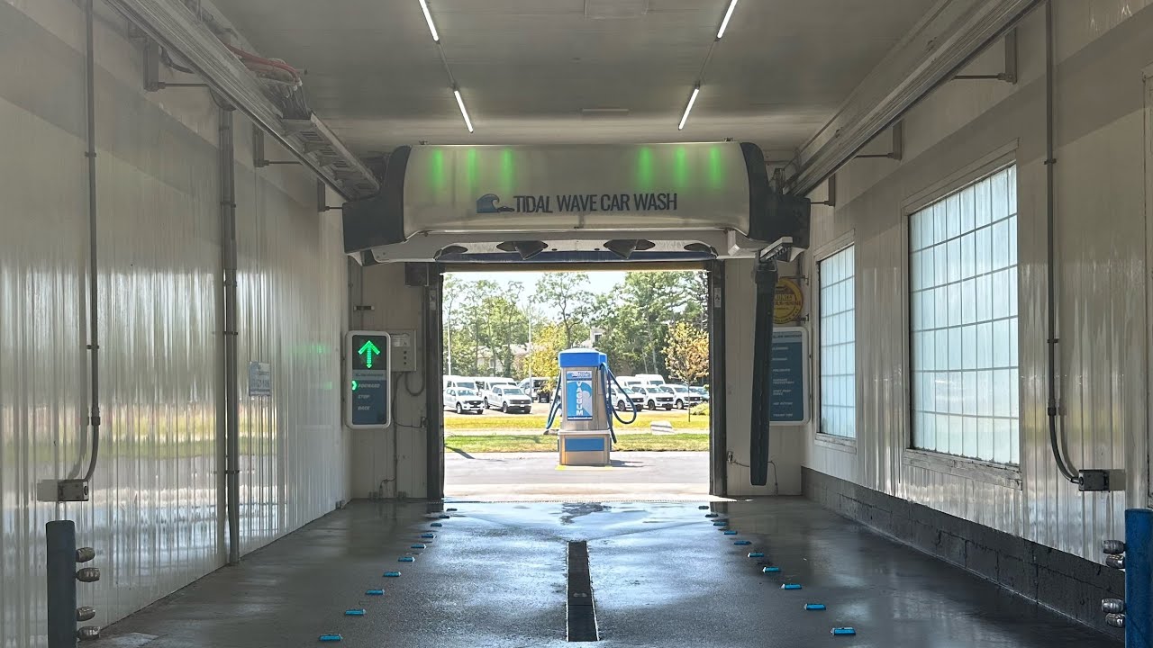 PDQ LaserWash 360 PLUS: Tidal Wave Car Wash: Ayer Site - YouTube