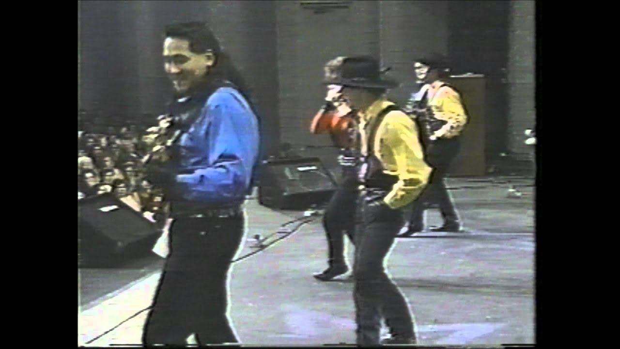 Patsy Torres - Con Todo El Corazon - Johnny Canales Show.wmv - YouTube