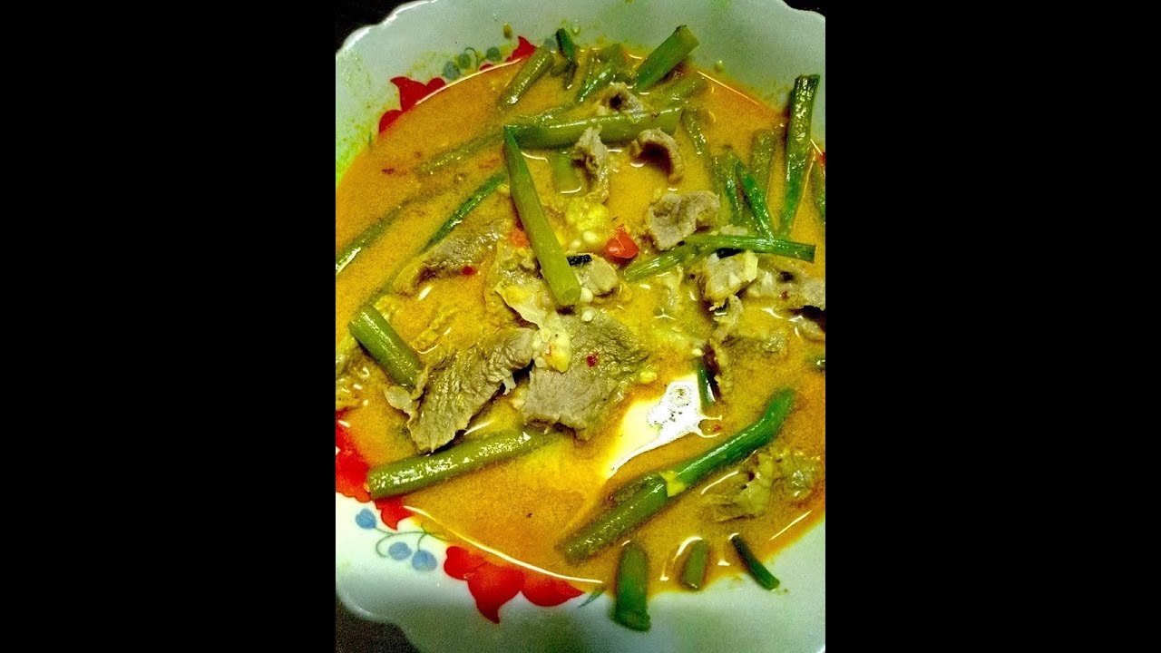 ម្ជូរគ្រឿងសាច់គោក្រសាំង M'jour Krerng sach kor ,cambodia cooking - YouTube