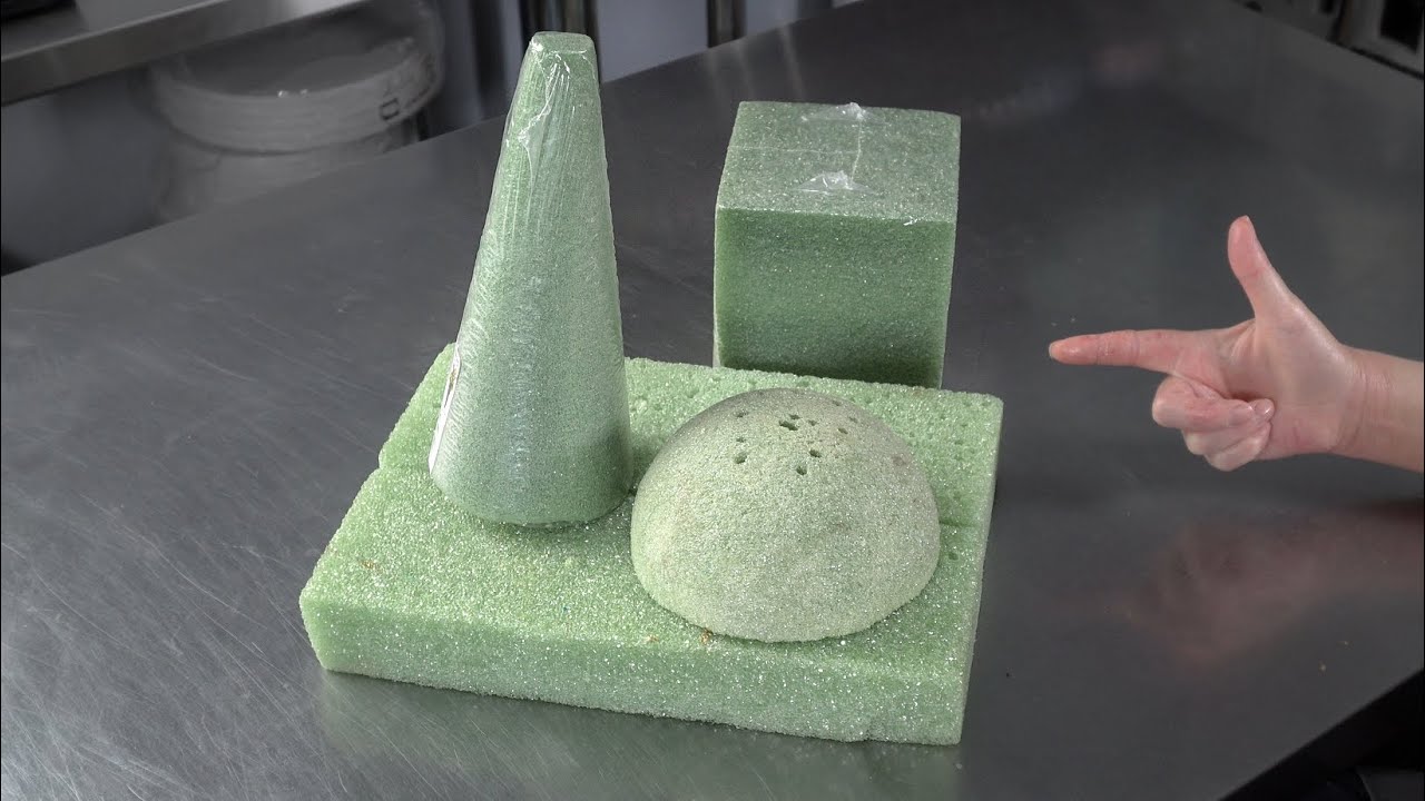 A Few Ways We Use Floral Foam in Cake Decorating [ Cake Decorating For ...