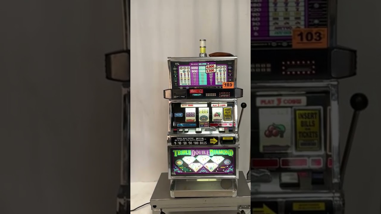 Pot Of Gold Auctions Lot 103 - Slot Machine IGT Triple Double Diamonds ...