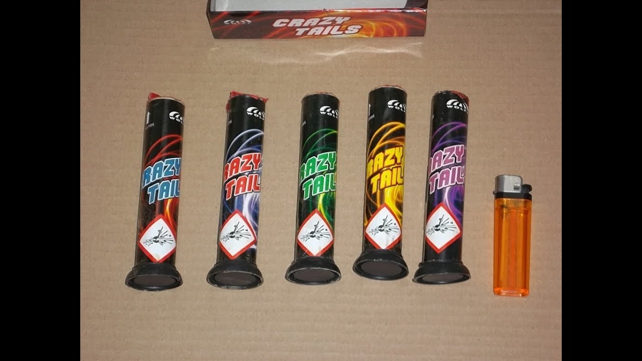 Crazy Tails - Wolff (cat.2 vuurwerk) - YouTube