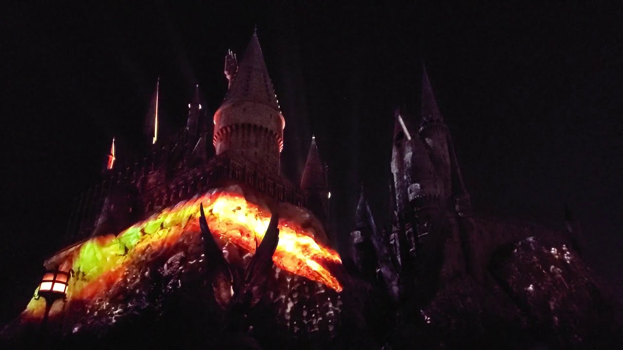 Universal Studios Dark Arts at Hogwarts Castle Light Show - YouTube