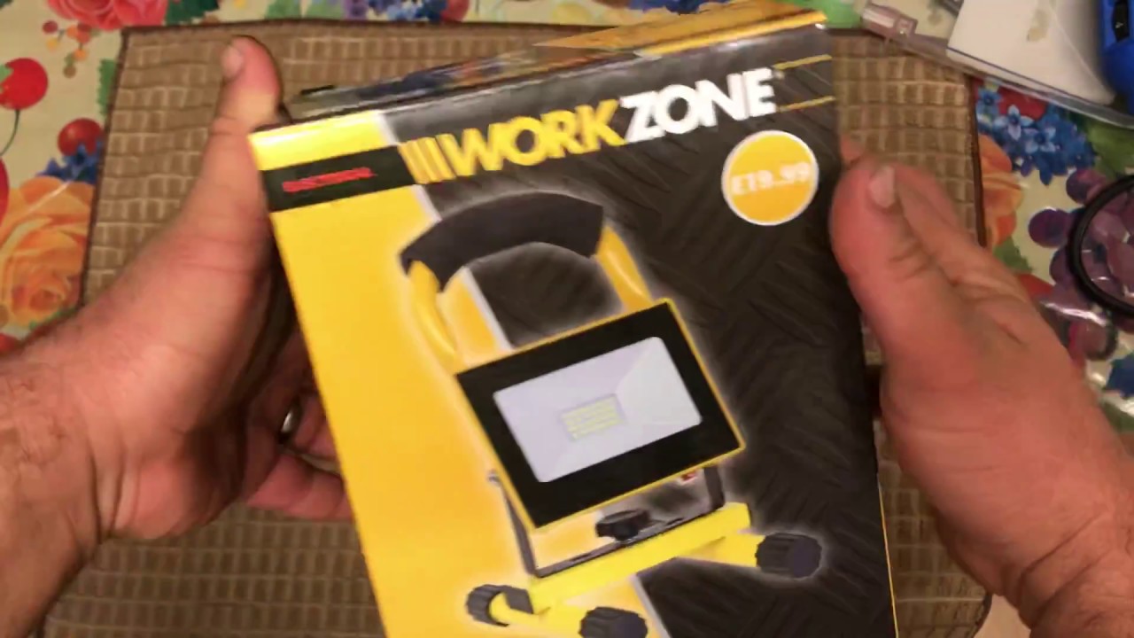 ALDI workzone rechargeable sidelight led - YouTube