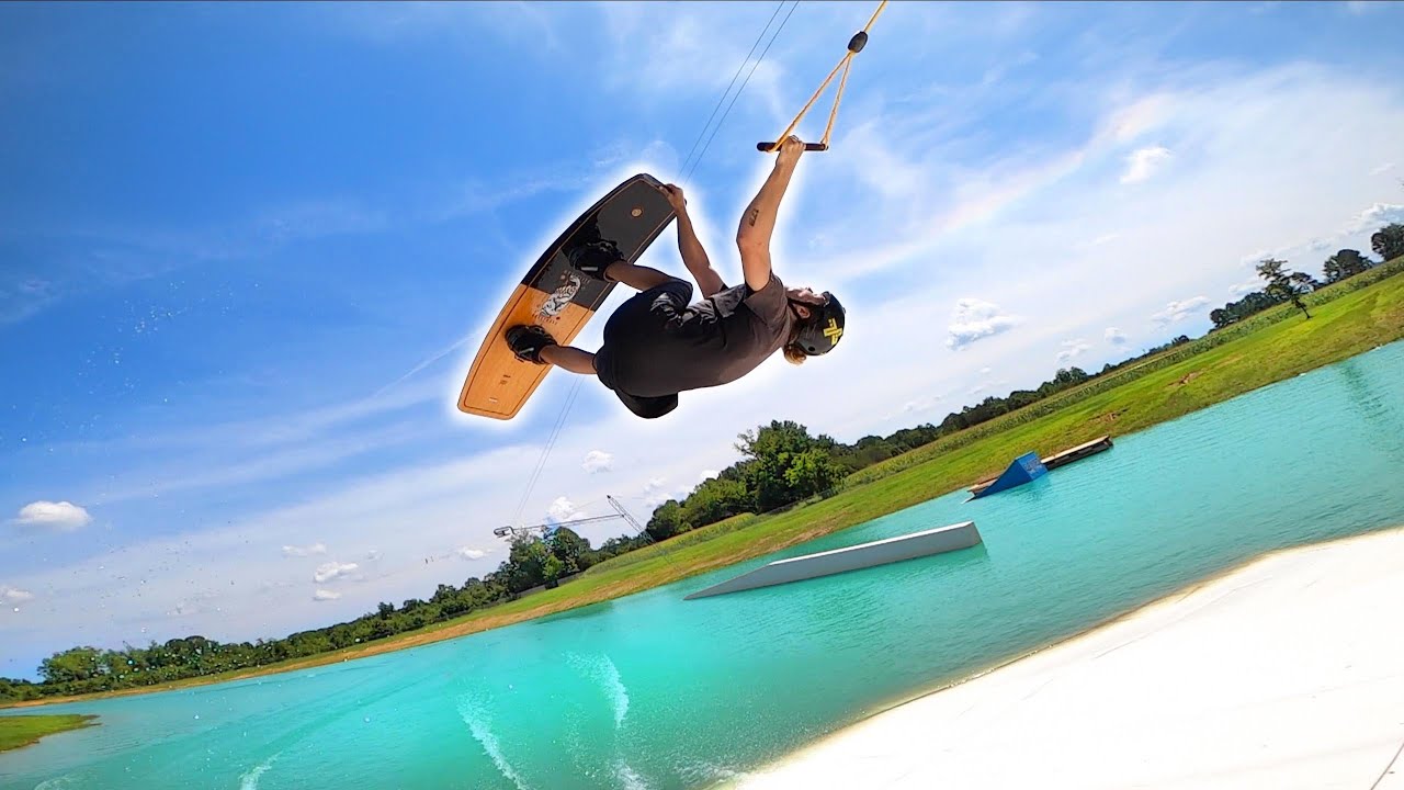WAKEBOARDING PARADISE! - ELEVATED WAKE PARK! - YouTube