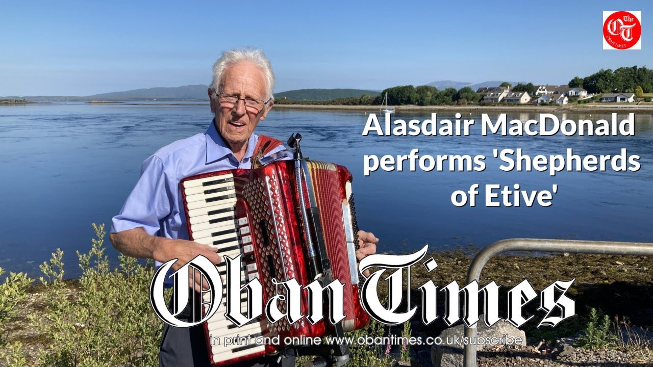 Alasdair MacDonald performs 'Shepherds of Etive' - YouTube