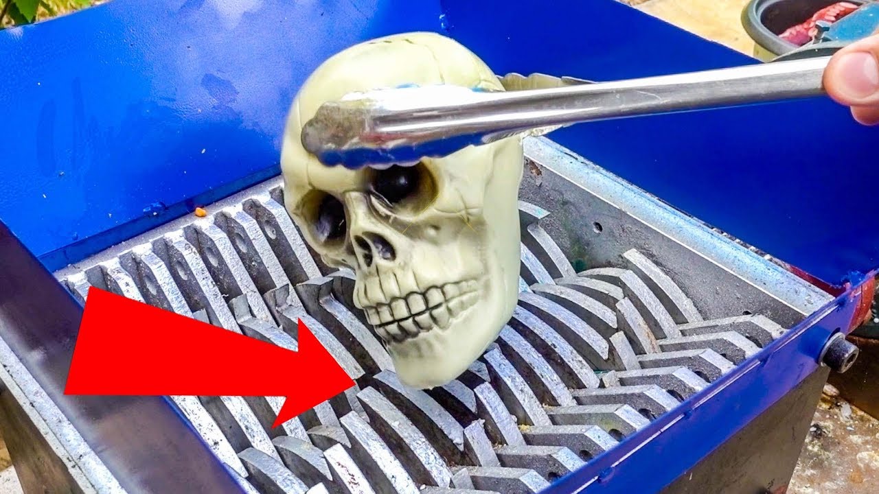 SKELETONS VS FAST SHREDDER! CRUNCHY SKULLS DESTROYED! COOL EXPERIMENT ...