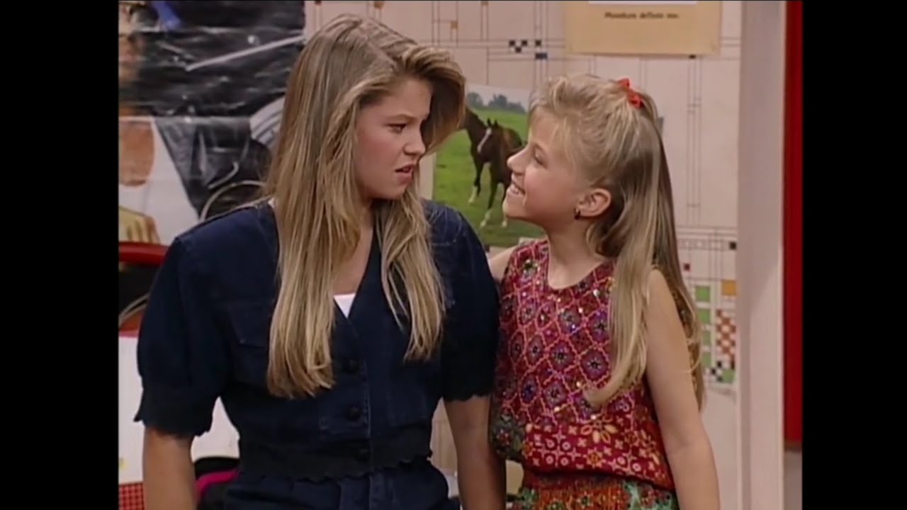 Full House - Stephanie embarrasses DJ - YouTube