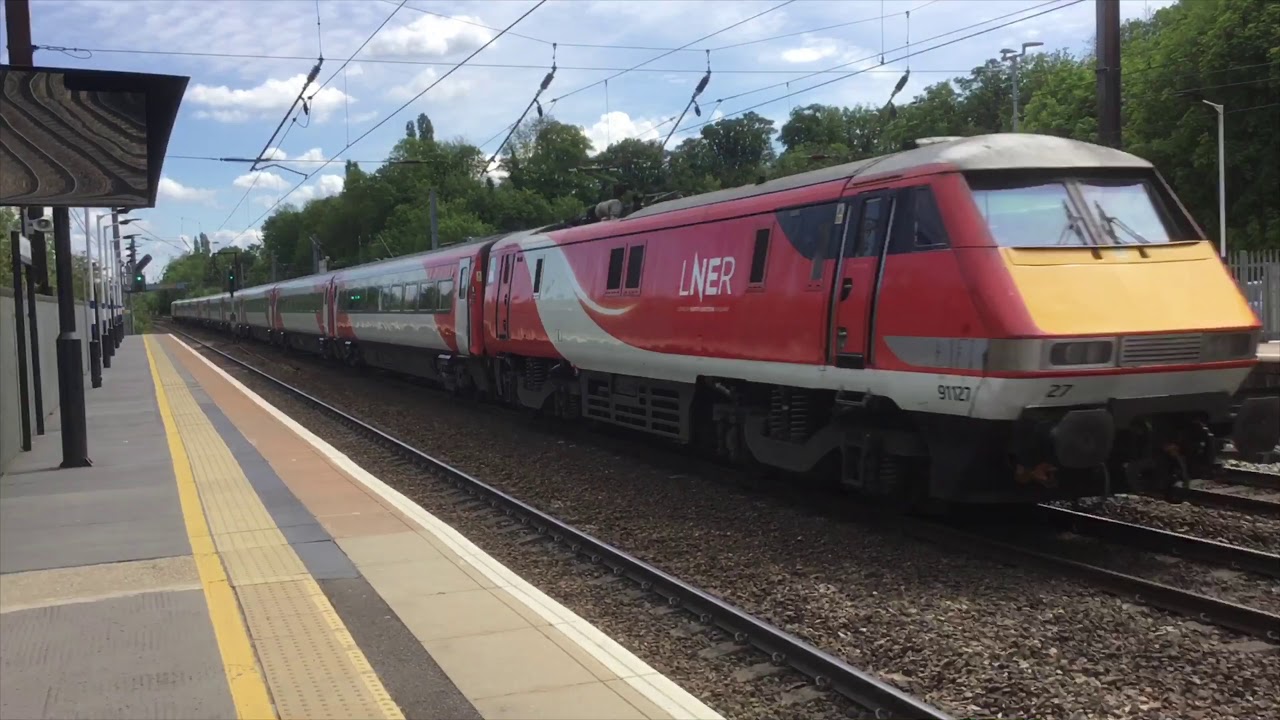 Trains at Hitchin ECML 25/05/19 - YouTube