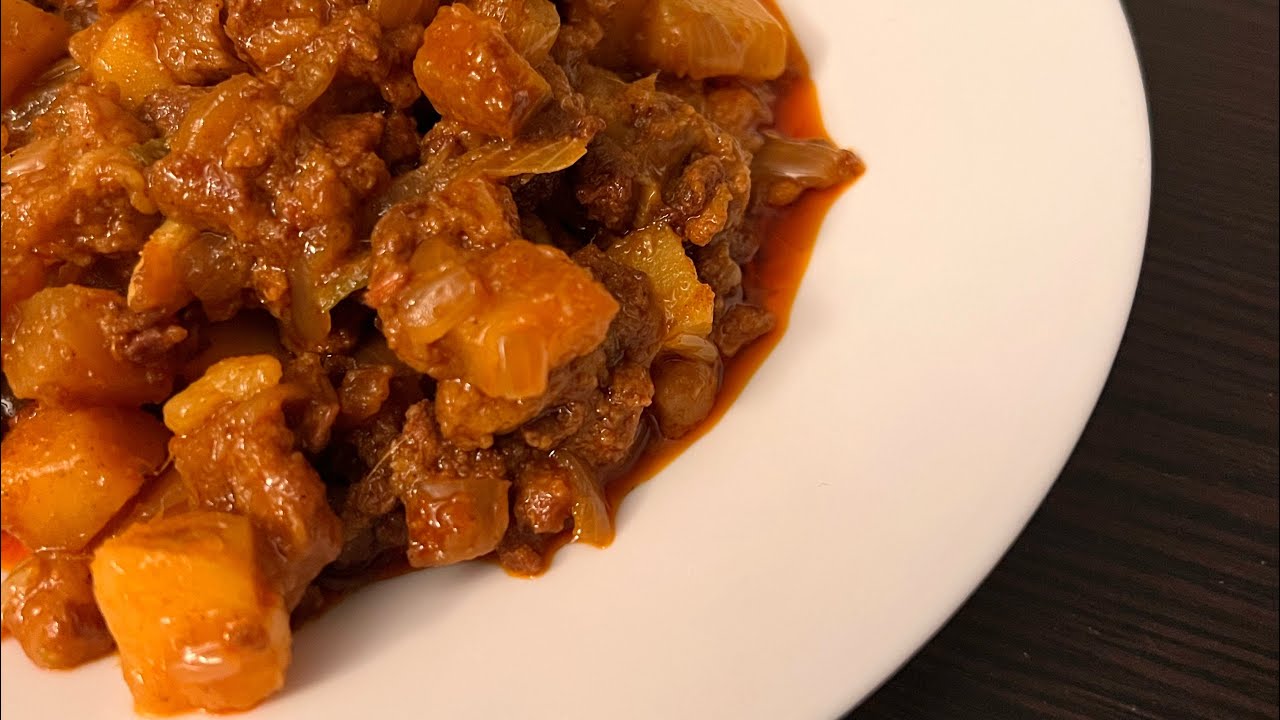 Goan Smoked Pork Sausage Recipe ( Lingis/Chorizo) - YouTube