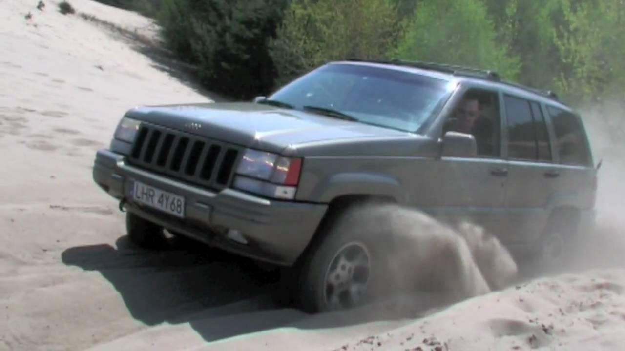 Jeep in mud - Grand Cherokee and Cherokee XJ - HD - YouTube