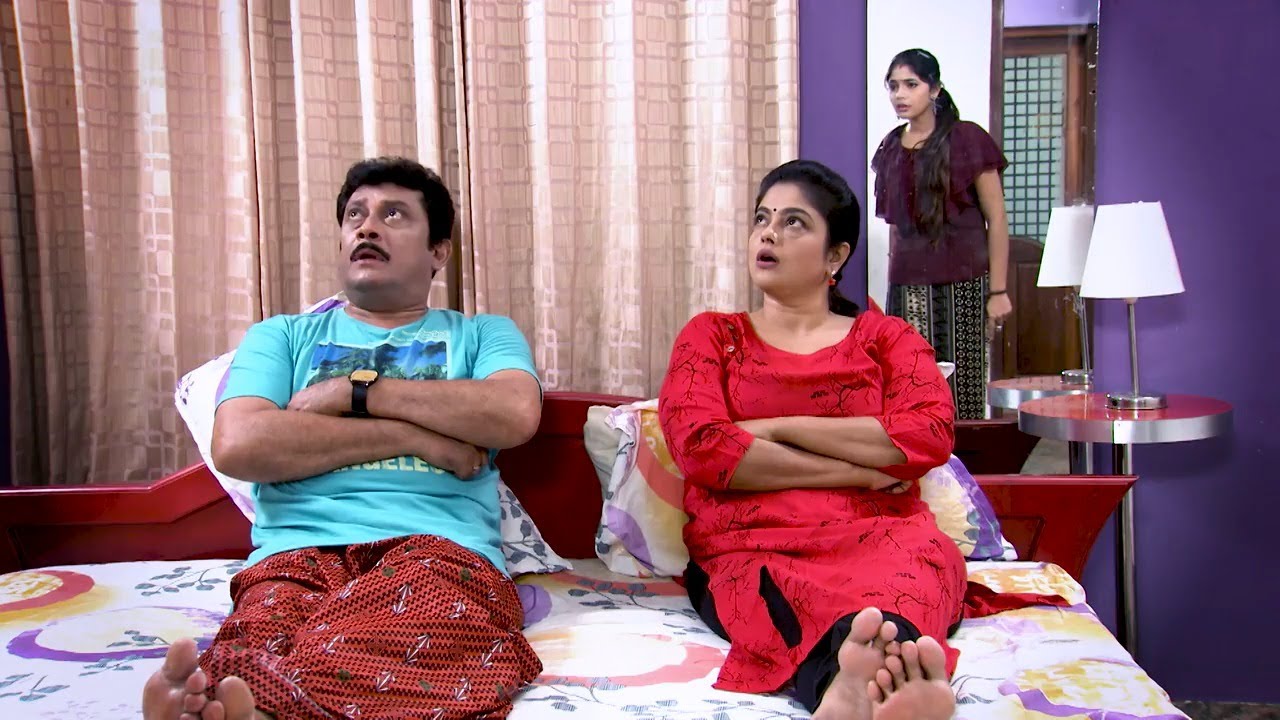 Thatteem Mutteem l How to find a solution for Meenakshi's arrogance ...