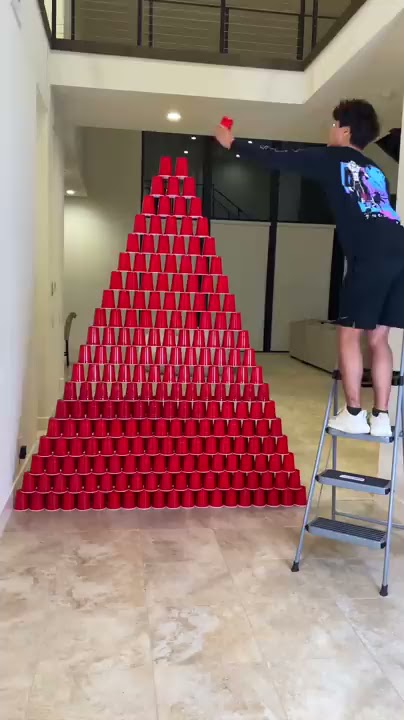 I BUILT THE WORLD'S TALLEST CUP TOWER #Shorts - YouTube