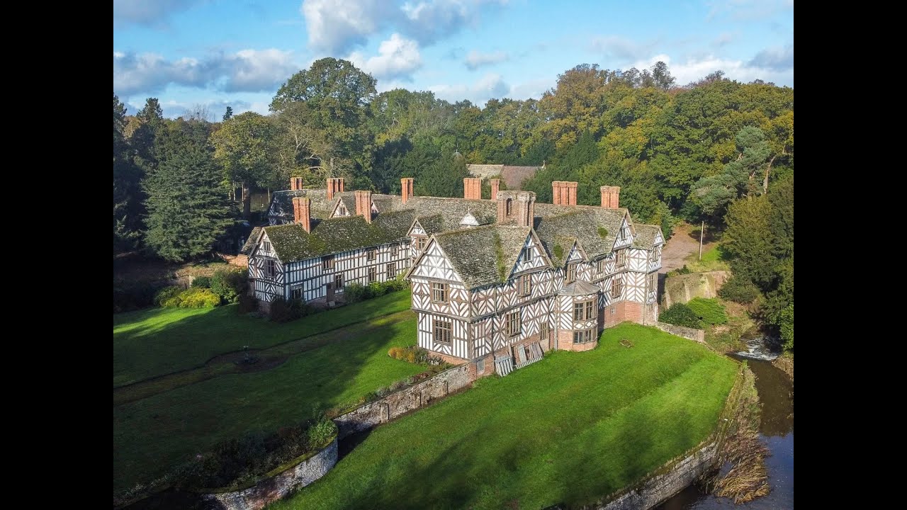 The Generals Quarters at Pitchford Hall: A Luxurious Shropshire Retreat ...