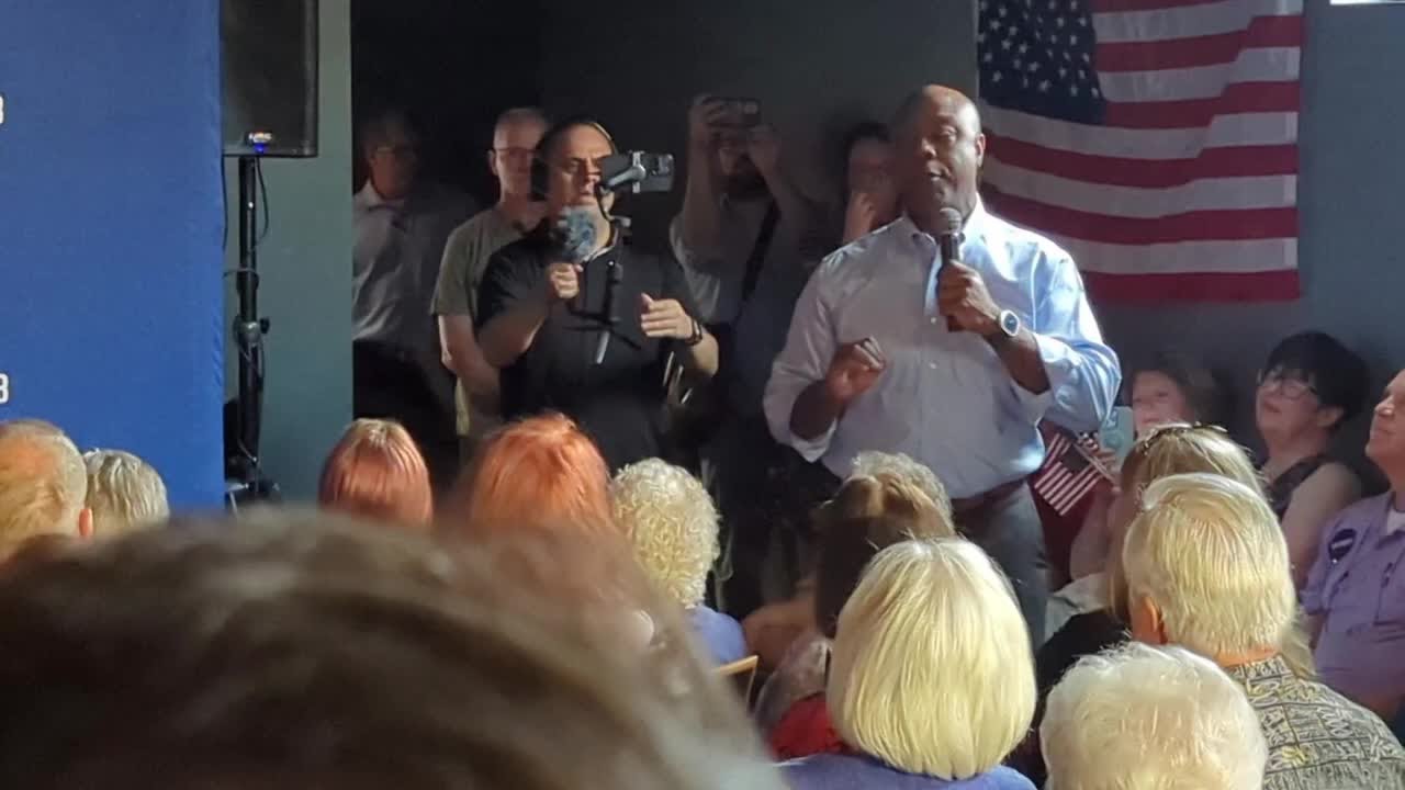 South Carolina Sen. Tim Scott addresses town hall audience at campaign ...