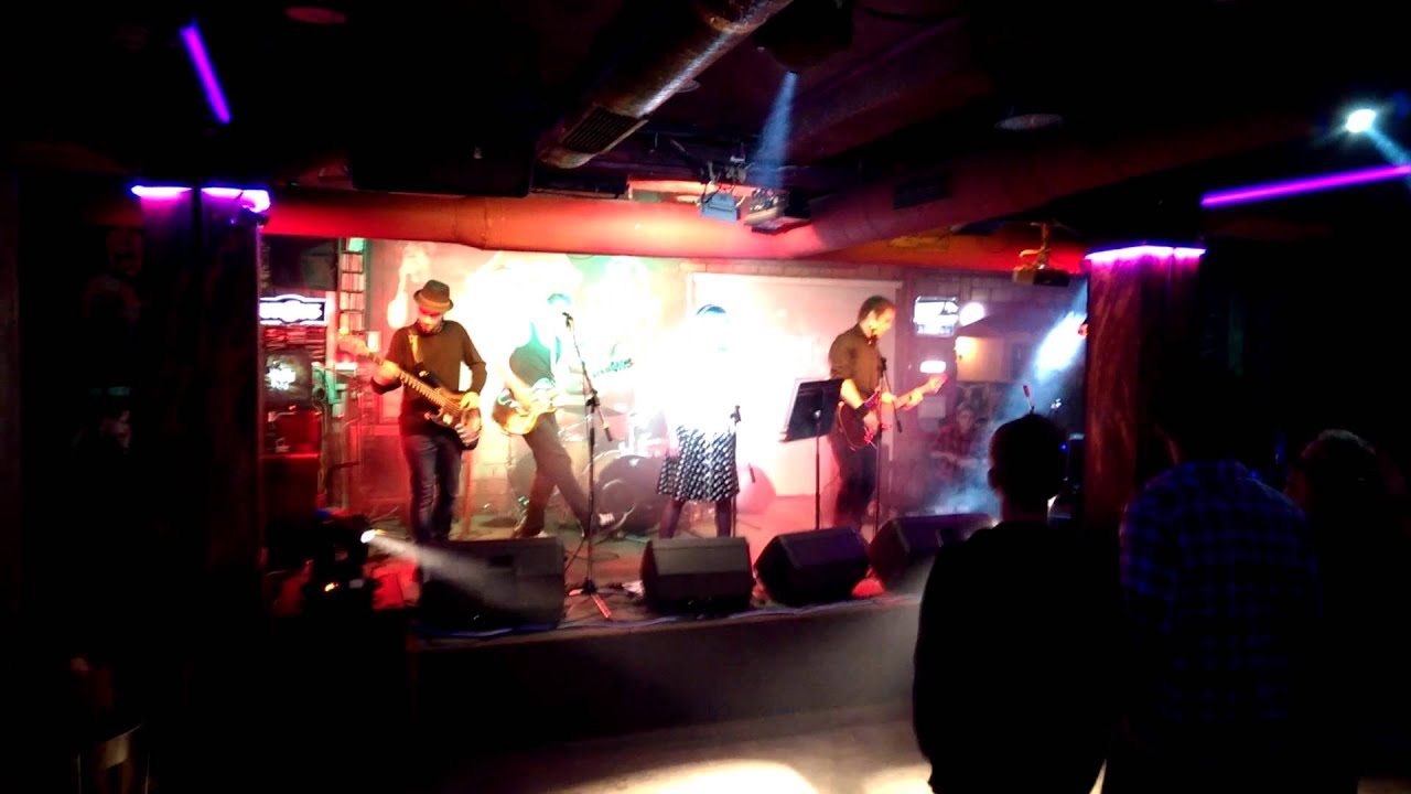 The Pinwheels - Nobody's theme song (Live) - YouTube