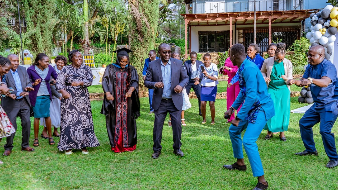 Brenda Ruto Graduation Party. - YouTube