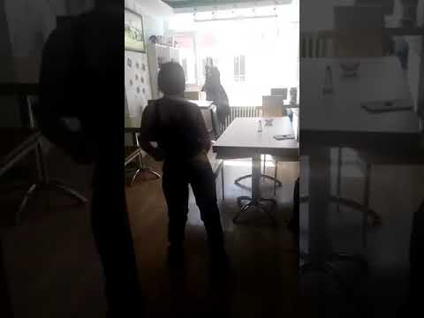 Yasli ablamiz kopuyor