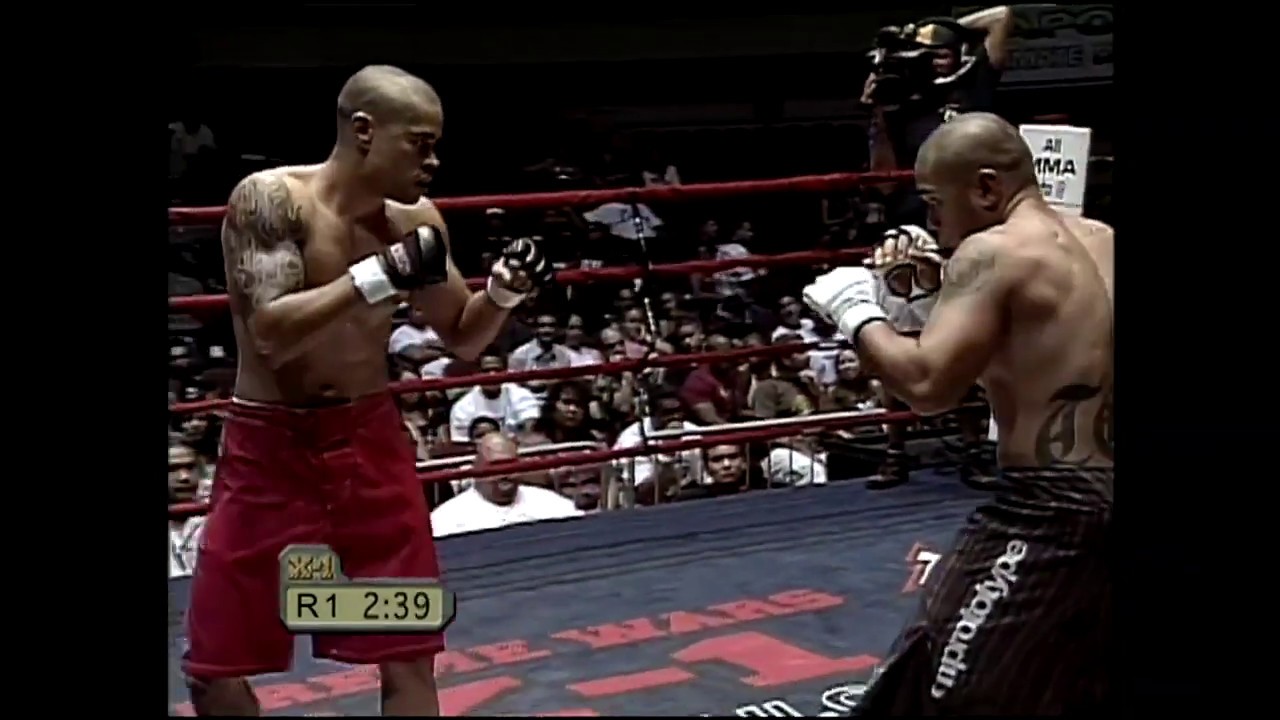 Kana Hyatt vs Eddie Yagin : MMA Hawaii - YouTube