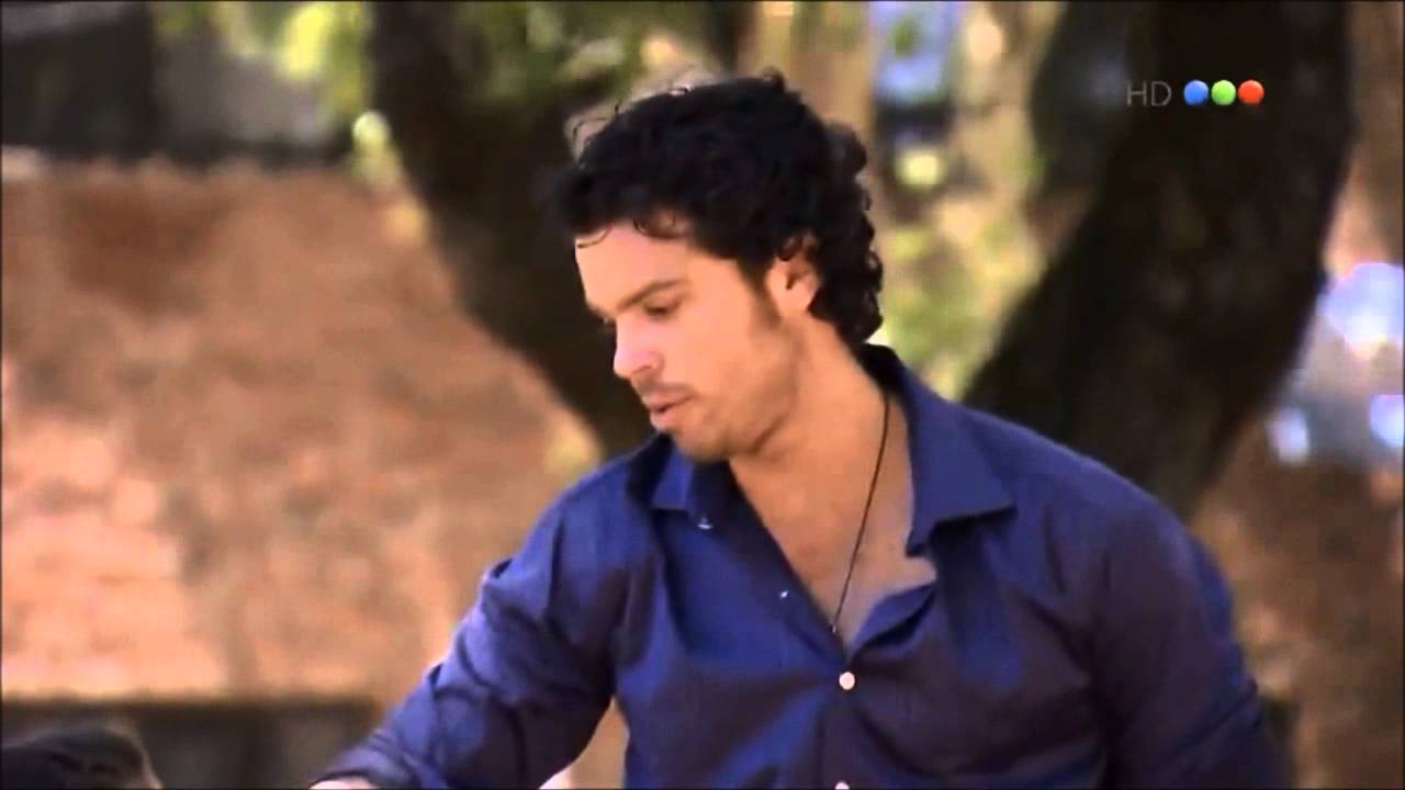Matias Vazquez - Actor - "HISTORIAS DE CORAZON" TELEFE 2013 - YouTube