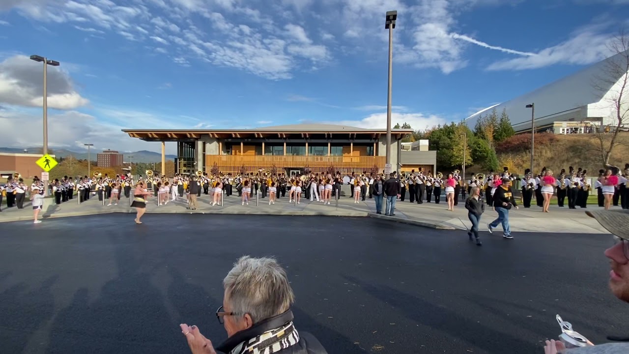 Go Vandals - Vandal Marching Band - YouTube