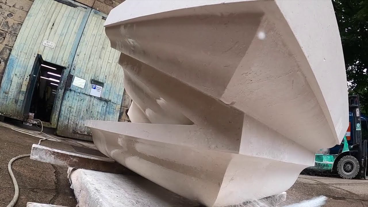 Stonemasonry - MAINSTONE CARVING - pediment springer - YouTube